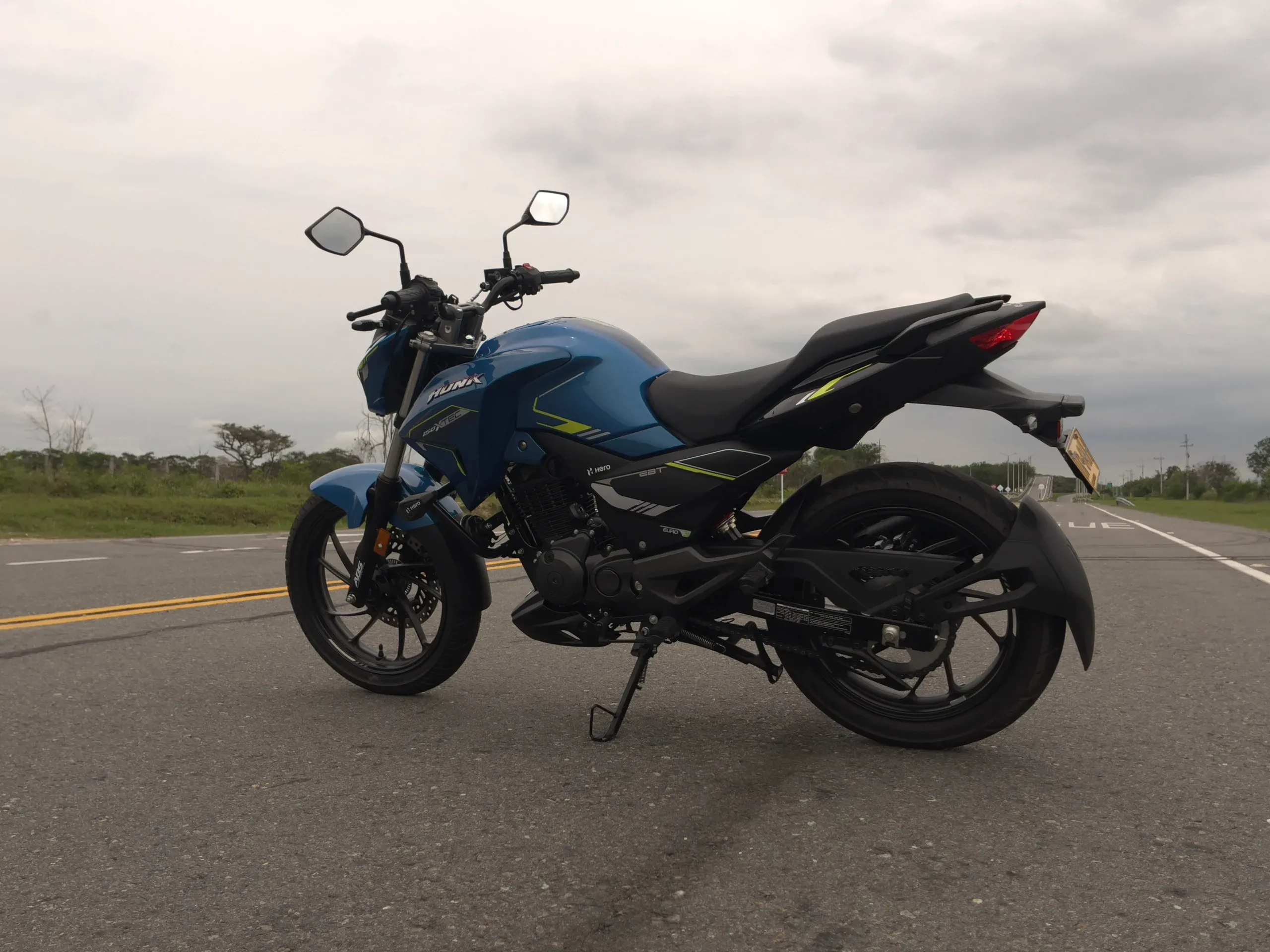 Lo bueno y malo de la nueva Hero Hunk 150 XTEC en prueba